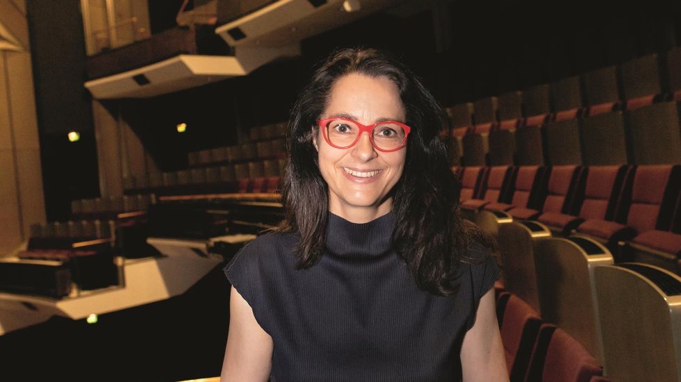 Orchesterdirektorin Stefanie Müller-Lietzau - Die Zwei Saiten am ...